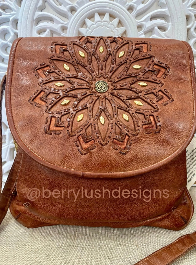 Kali Shoulder Bag - Oak – Berry Lush Designs